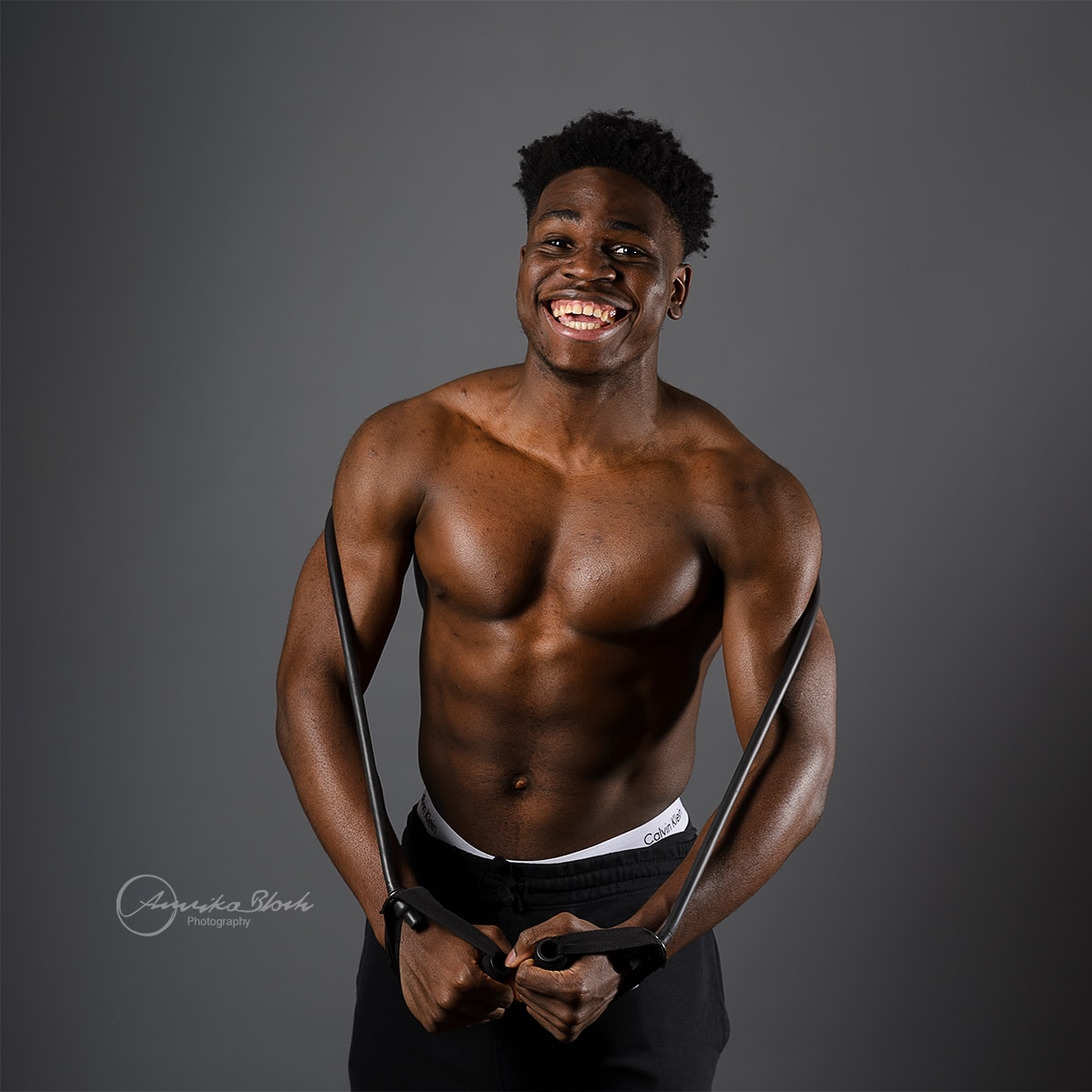 Fitness photo session in West London - Flexing these muscles